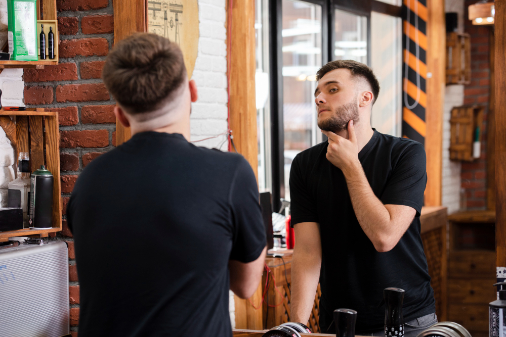 Why Barbers Recommend Men’s Fade Haircuts | Taper vs Fade